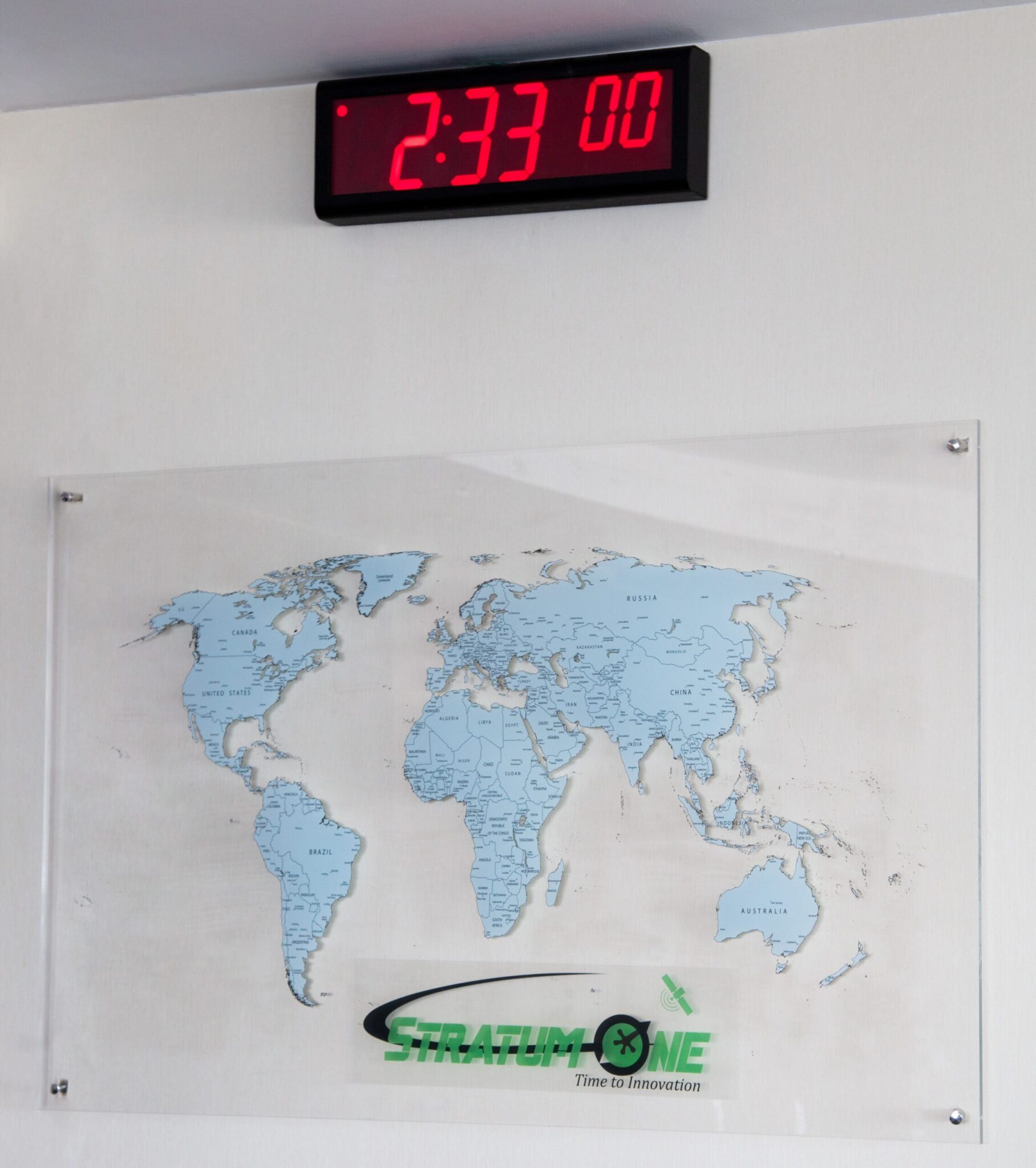 Syncmaster Clock System Trusted Ntp Ptp L Secure Synchronized Time